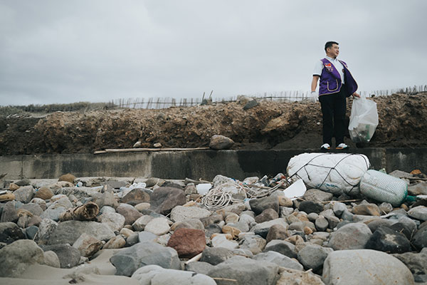 Treasure Island – Lion Magazine