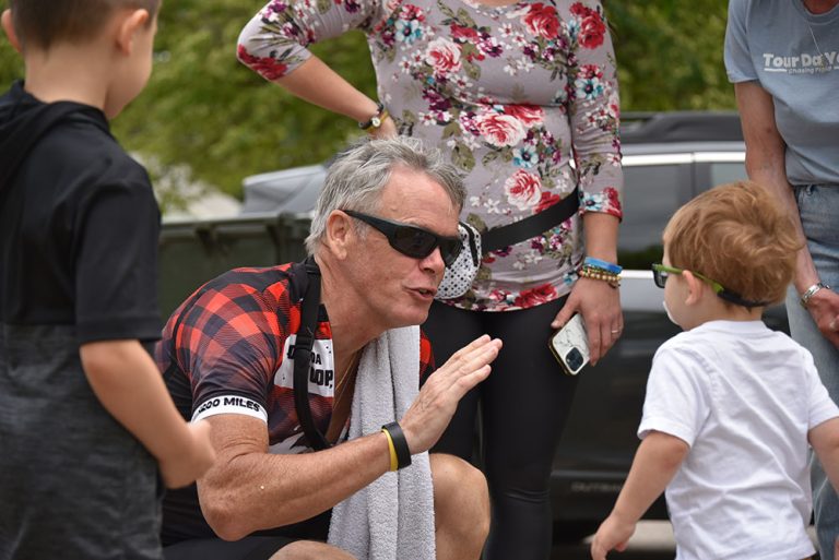 Yoopers Put in the Miles for Kids with Cancer - Lion Magazine